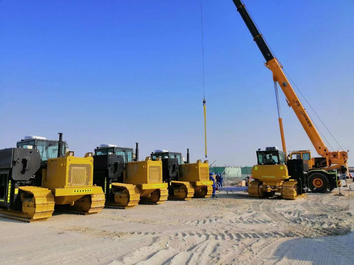 Heavy Duty Pipelayer 90T Pipeline Lifting and Hoisting Machine from ...